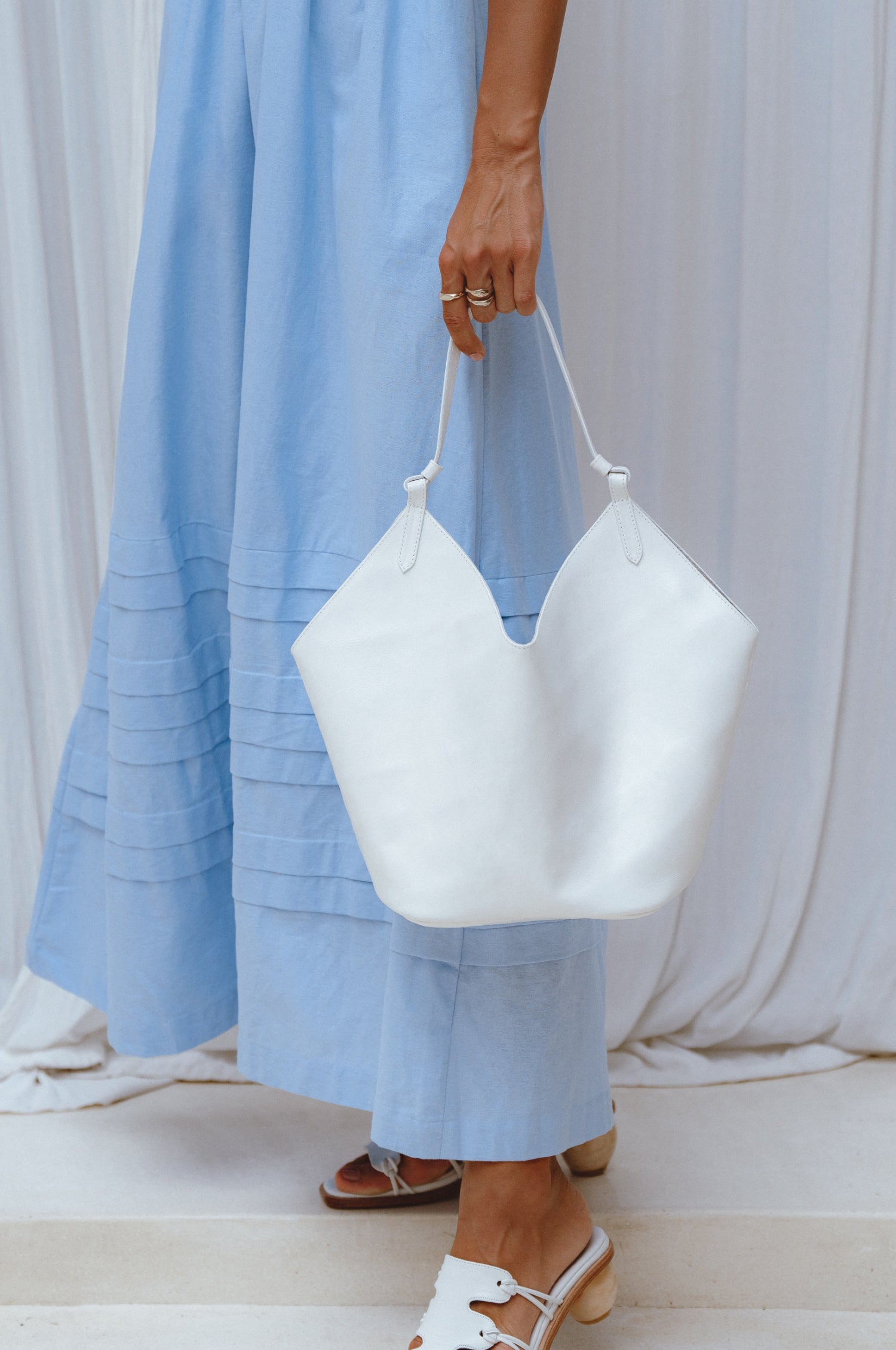 Tulip. Medium Leather Tote Bag – ELF